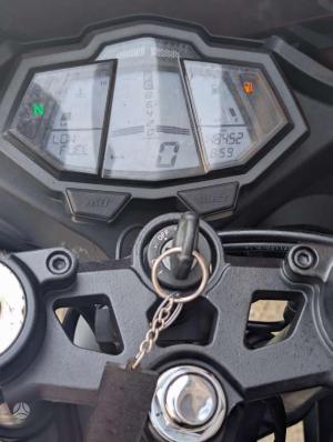 Yamaha YZF 2015 in Taurage, with an engine capacity of 0.13 L and mileage of 18 thousand km for 2270 €, photo 8 on AUTOMOTO.COM.LV