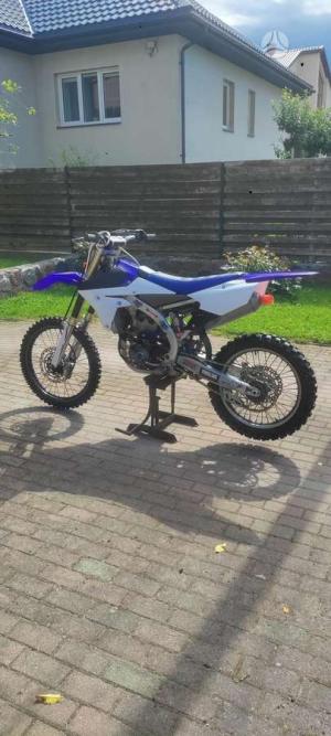 Yamaha YZF 2015 in Plunge, with an engine capacity of 0.25 L and mileage of 0 thousand km for 3050 €, photo  on AUTOMOTO.COM.LV