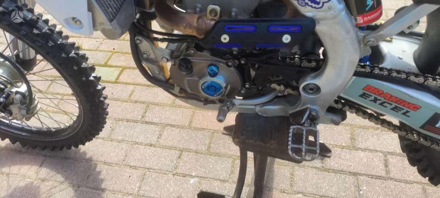 Yamaha YZF 2015 in Plunge, with an engine capacity of 0.25 L and mileage of 0 thousand km for 3050 €, photo 6 on AUTOMOTO.COM.LV