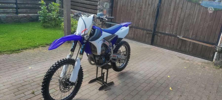 Yamaha YZF 2015 in Plunge, with an engine capacity of 0.25 L and mileage of 0 thousand km for 3050 €, photo 12 on AUTOMOTO.COM.LV