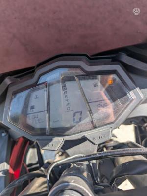 Yamaha YZF 2015 Tauragė, ar dzinēja tilpumu 0.13 L un nobraukumu 18 tūkst. km par 2399 €, foto 8 vietnē AUTOMOTO.COM.LV