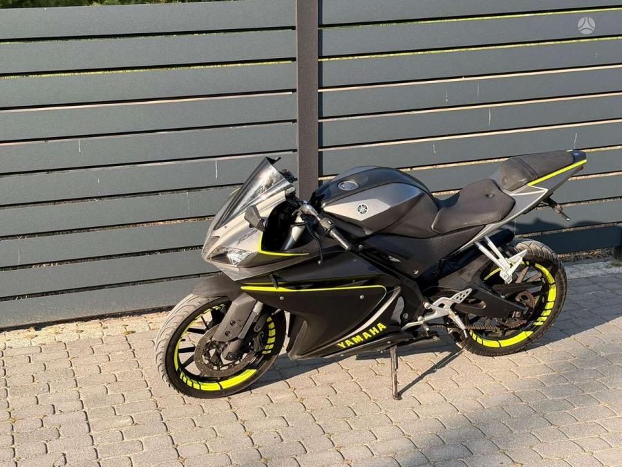 Yamaha YZF 2016 Plungė, ar dzinēja tilpumu 0.13 L un nobraukumu 27 tūkst. km par 2650 €, foto 5 vietnē AUTOMOTO.COM.LV