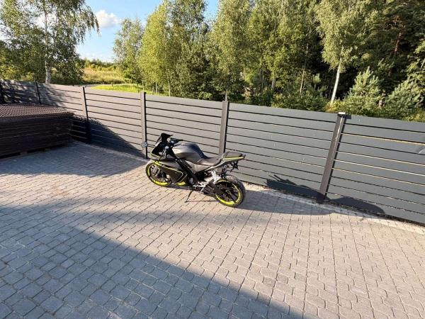 Yamaha YZF 2016 in Plunge, with an engine capacity of 0.13 L and mileage of 27 thousand km for 2650 €, photo 6 on AUTOMOTO.COM.LV