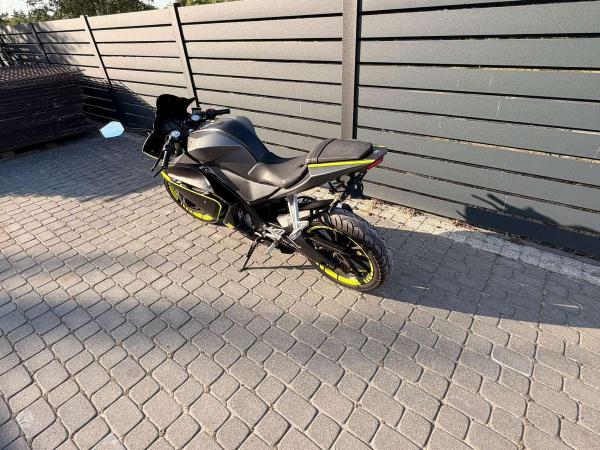 Yamaha YZF 2016 in Plunge, with an engine capacity of 0.13 L and mileage of 27 thousand km for 2650 €, photo 8 on AUTOMOTO.COM.LV