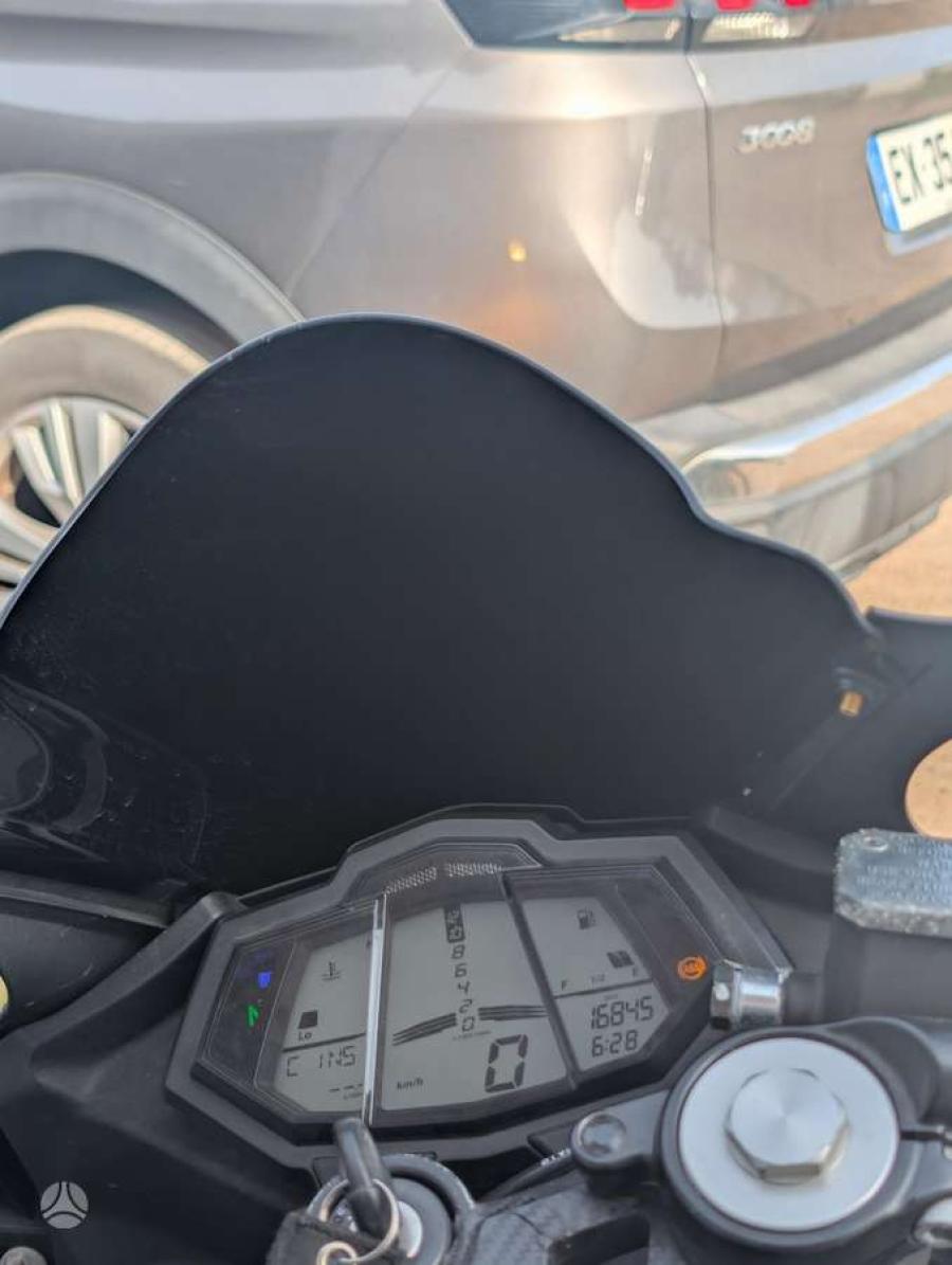 Yamaha YZF 2016 in Taurage, with an engine capacity of 0.13 L and mileage of 16 thousand km for 2499 €, photo 6 on AUTOMOTO.COM.LV