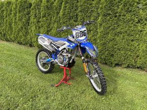 Yamaha YZF 2017 in Kelme, with an engine capacity of 0.45 L and mileage of 0 thousand km for 2550 €, photo 7 on AUTOMOTO.COM.LV