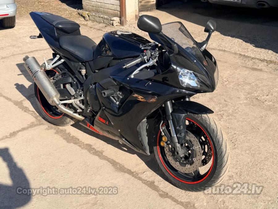 Melns Yamaha YZF-R1 2002 Tallina, ar dzinēja tilpumu 0.00 L un nobraukumu 19 tūkst. km par 3500 €, foto 1 vietnē AUTOMOTO.COM.LV