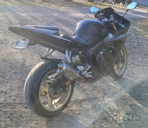 Black Yamaha YZF-R1 2002 in Tartu, with an engine capacity of 0.00 L and mileage of 0 thousand km for 2999 €, photo 6 on AUTOMOTO.COM.LV