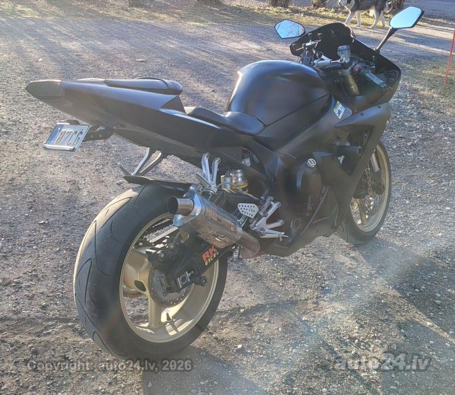 Black Yamaha YZF-R1 2002 in Tartu, with an engine capacity of 0.00 L and mileage of 0 thousand km for 2999 €, photo 6 on AUTOMOTO.COM.LV