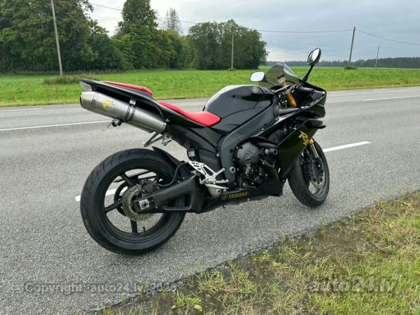 Black Yamaha YZF-R1 2008 in Tallinn, with an engine capacity of 1.00 L and mileage of 35 thousand km for 4800 €, photo 4 on AUTOMOTO.COM.LV