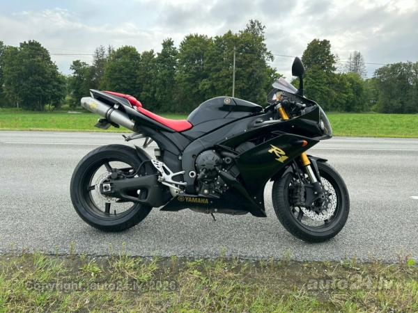 Black Yamaha YZF-R1 2008 in Tallinn, with an engine capacity of 1.00 L and mileage of 35 thousand km for 4800 €, photo 5 on AUTOMOTO.COM.LV