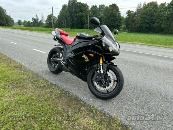 Black Yamaha YZF-R1 2008 in Tallinn, with an engine capacity of 1.00 L and mileage of 35 thousand km for 4800 €, photo 6 on AUTOMOTO.COM.LV