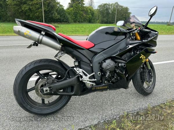 Black Yamaha YZF-R1 2008 in Tallinn, with an engine capacity of 1.00 L and mileage of 35 thousand km for 4800 €, photo 8 on AUTOMOTO.COM.LV