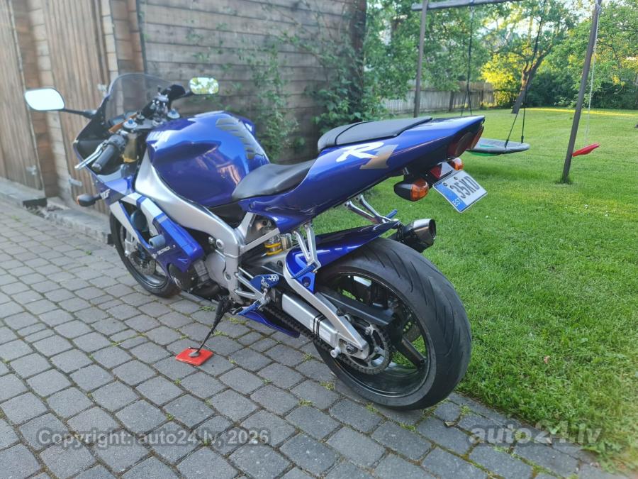 Blue Yamaha YZF-R1 2002 in Tallinn, with an engine capacity of 1.00 L and mileage of 90 thousand km for 2600 €, photo 6 on AUTOMOTO.COM.LV