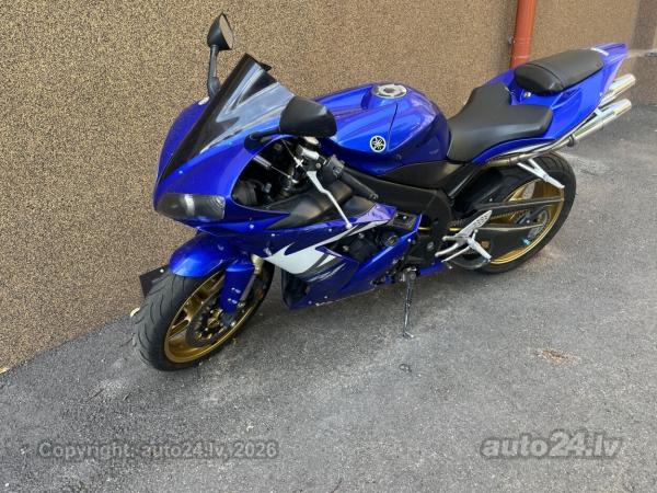 Синий Ямаха YZF-R1 2005 в Пярну, объемом двигателя 1.00 л и пробегом 54 тыс. км за 4500 €, фото 1 на AUTOMOTO.COM.LV