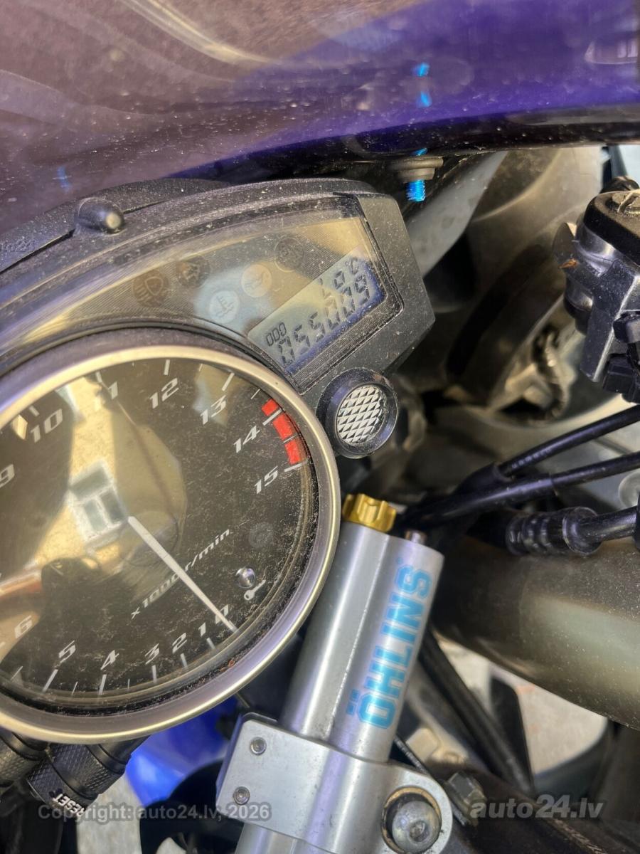 Blue Yamaha YZF-R1 2005 in Parnu, with an engine capacity of 1.00 L and mileage of 54 thousand km for 4500 €, photo 4 on AUTOMOTO.COM.LV
