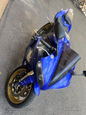 Blue Yamaha YZF-R1 2005 in Parnu, with an engine capacity of 1.00 L and mileage of 54 thousand km for 4500 €, photo 6 on AUTOMOTO.COM.LV