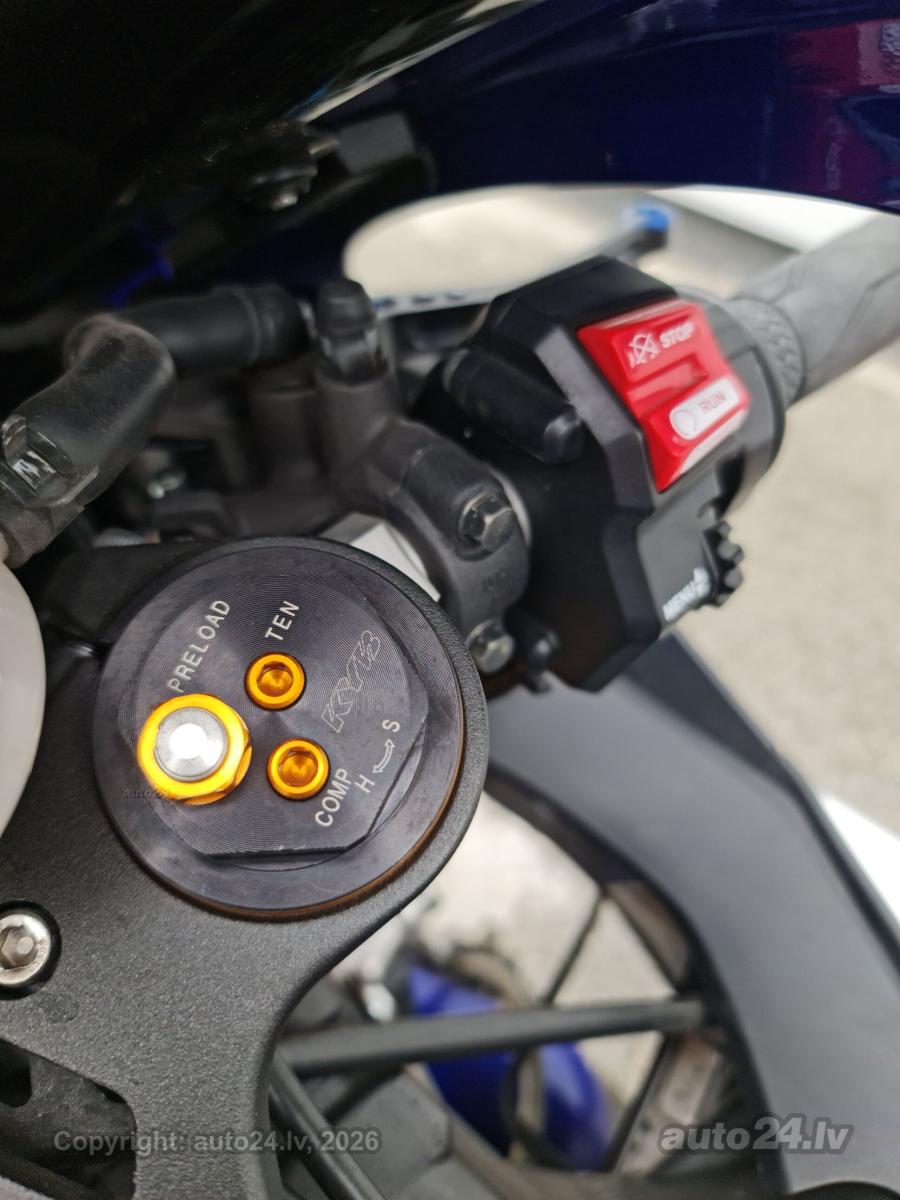 Blue Yamaha YZF-R1 2017 in Tallinn, with an engine capacity of 0.00 L and mileage of 16 thousand km for 14888 €, photo 11 on AUTOMOTO.COM.LV