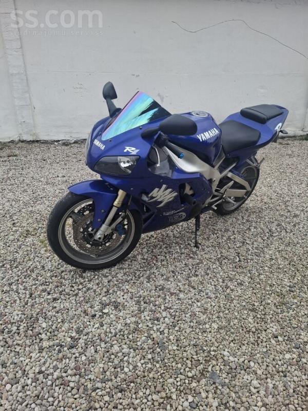 Yamaha YZF-R1 1998 Tukums, ar dzinēja tilpumu 1.00 L un nobraukumu 0 tūkst. km par 1350 €, foto 2 vietnē AUTOMOTO.COM.LV