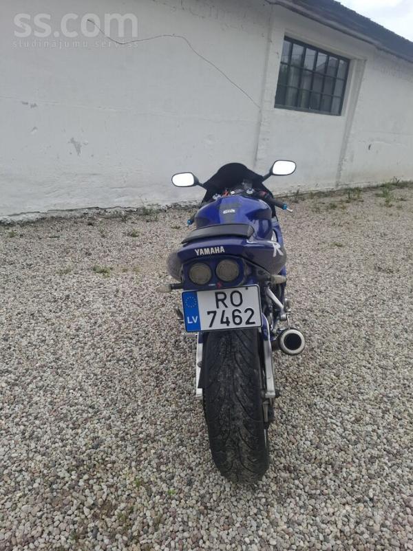 Yamaha YZF-R1 1998 Tukums, ar dzinēja tilpumu 1.00 L un nobraukumu 0 tūkst. km par 1350 €, foto 3 vietnē AUTOMOTO.COM.LV