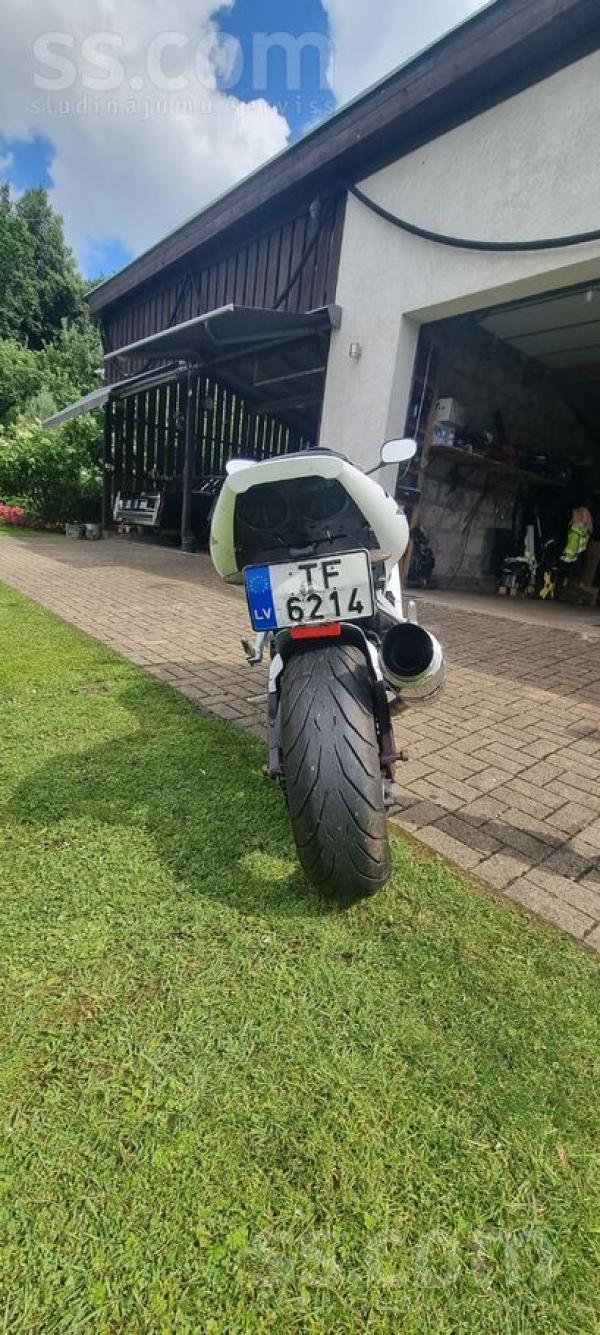 Yamaha YZF-R1 1998 in Valmiera, with an engine capacity of 1.00 L and mileage of 0 thousand km for 1200 €, photo 1 on AUTOMOTO.COM.LV