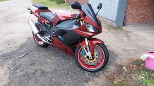 Ямаха YZF-R1 2000 в Даугавпилс, объемом двигателя 1.00 л и пробегом 0 тыс. км за 2350 €, фото  на AUTOMOTO.COM.LV