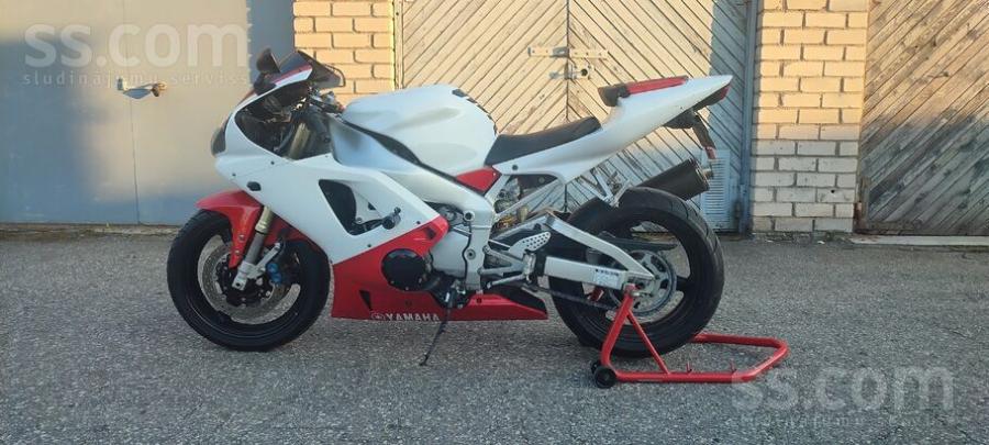 Ямаха YZF-R1 2000 в Рига, объемом двигателя 1.00 л и пробегом 0 тыс. км за 2000 €, фото 4 на AUTOMOTO.COM.LV