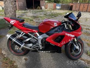 Ямаха YZF-R1 2000 в Лиепая, объемом двигателя 1.00 л и пробегом 0 тыс. км за 2650 €, фото  на AUTOMOTO.COM.LV