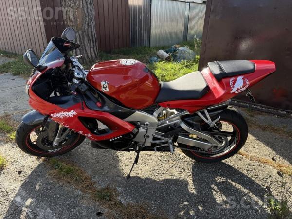 Ямаха YZF-R1 2000 в Лиепая, объемом двигателя 1.00 л и пробегом 0 тыс. км за 2650 €, фото 3 на AUTOMOTO.COM.LV