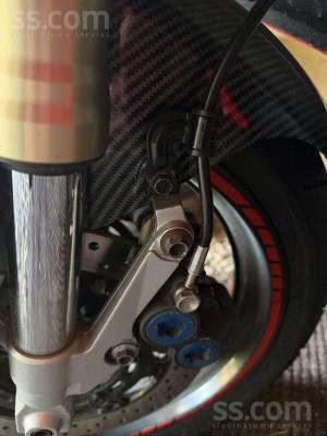 Ямаха YZF-R1 2000 в Лиепая, объемом двигателя 1.00 л и пробегом 0 тыс. км за 2650 €, фото 8 на AUTOMOTO.COM.LV