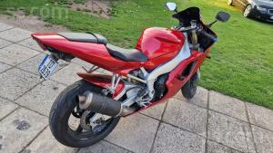 Ямаха YZF-R1 2001 в Елгава, объемом двигателя 1.00 л и пробегом 0 тыс. км за 1700 €, фото 5 на AUTOMOTO.COM.LV