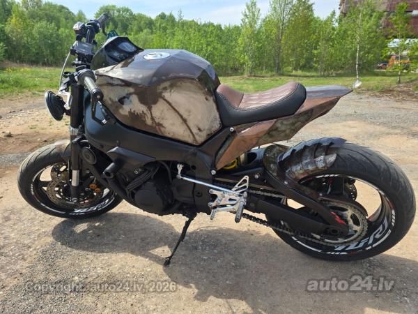 Ямаха YZF-R1 2002 в Тарту, объемом двигателя 1.00 л и пробегом 57 тыс. км за 5000 €, фото 1 на AUTOMOTO.COM.LV
