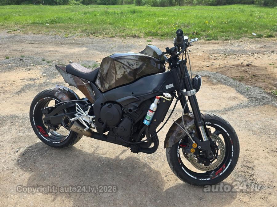 Yamaha YZF-R1 2002 in Tartu, with an engine capacity of 1.00 L and mileage of 57 thousand km for 5000 €, photo 3 on AUTOMOTO.COM.LV