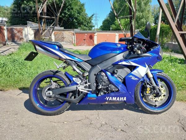 Yamaha YZF-R1 2004 in Riga, with an engine capacity of 1.00 L and mileage of 0 thousand km for 3600 €, photo 6 on AUTOMOTO.COM.LV