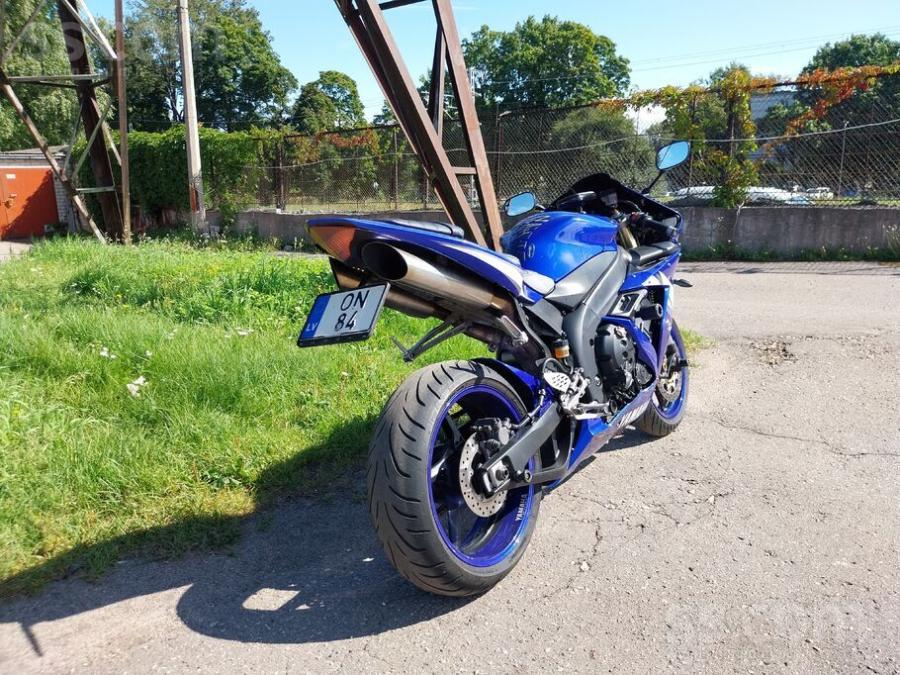 Yamaha YZF-R1 2004 Rīga, ar dzinēja tilpumu 1.00 L un nobraukumu 0 tūkst. km par 3600 €, foto 9 vietnē AUTOMOTO.COM.LV