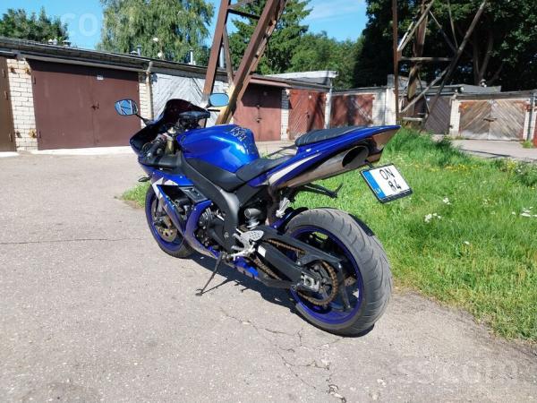 Yamaha YZF-R1 2004 in Riga, with an engine capacity of 1.00 L and mileage of 0 thousand km for 3600 €, photo 9 on AUTOMOTO.COM.LV