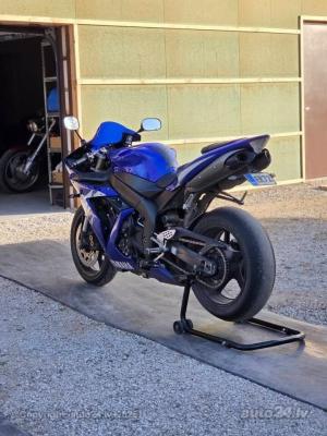 Yamaha YZF-R1 2005 Kohtla-Jerve, ar dzinēja tilpumu 0.00 L un nobraukumu 37 tūkst. km par 4499 €, foto 5 vietnē AUTOMOTO.COM.LV