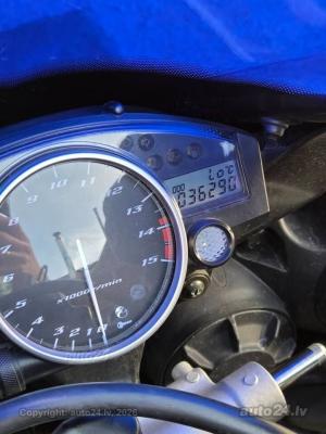 Yamaha YZF-R1 2005 Kohtla-Jerve, ar dzinēja tilpumu 0.00 L un nobraukumu 37 tūkst. km par 4499 €, foto 7 vietnē AUTOMOTO.COM.LV