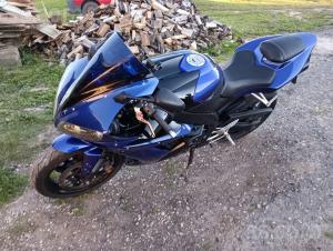 Yamaha YZF-R1 2006 in Rezekne, with an engine capacity of 1.00 L and mileage of 0 thousand km for 5200 €, photo 4 on AUTOMOTO.COM.LV