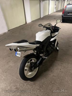 Ямаха YZF-R1 2007 в Таллин, объемом двигателя 1.00 л и пробегом 54 тыс. км за 5500 €, фото 6 на AUTOMOTO.COM.LV