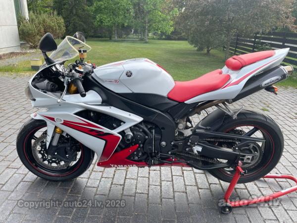 Ямаха YZF-R1 2007 в Таллин, объемом двигателя 1.00 л и пробегом 12 тыс. км за 5400 €, фото 1 на AUTOMOTO.COM.LV