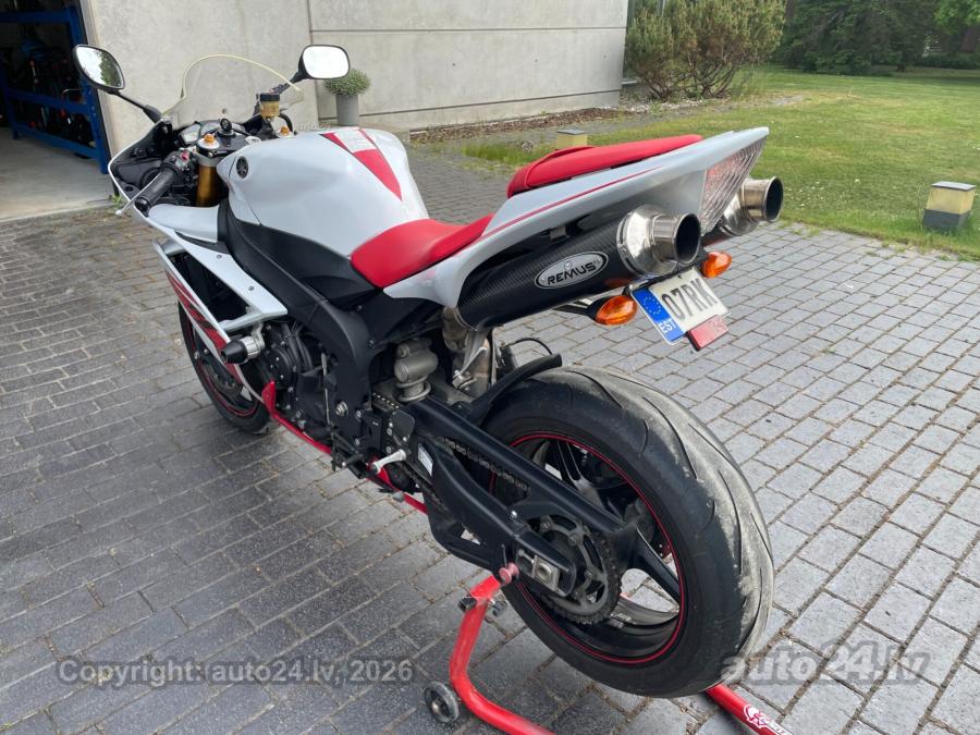 Yamaha YZF-R1 2007 in Tallinn, with an engine capacity of 1.00 L and mileage of 12 thousand km for 5400 €, photo 6 on AUTOMOTO.COM.LV