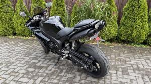 Yamaha YZF-R1 2007 Rīga, ar dzinēja tilpumu 1.00 L un nobraukumu 0 tūkst. km par 5300 €, foto 4 vietnē AUTOMOTO.COM.LV