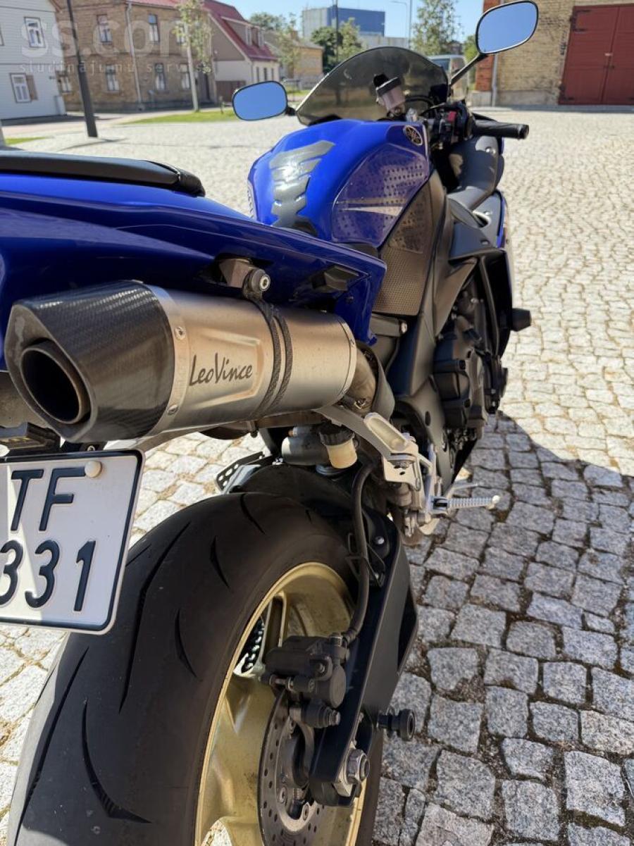 Yamaha YZF-R1 2009 in Ventspils, with an engine capacity of 1.00 L and mileage of 0 thousand km for 7800 €, photo 4 on AUTOMOTO.COM.LV
