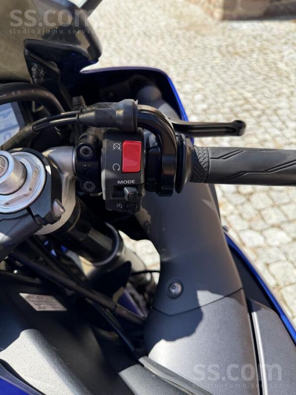 Yamaha YZF-R1 2009 in Ventspils, with an engine capacity of 1.00 L and mileage of 0 thousand km for 7800 €, photo 6 on AUTOMOTO.COM.LV