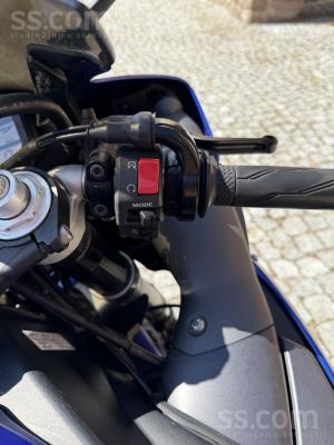 Yamaha YZF-R1 2009 in Ventspils, with an engine capacity of 1.00 L and mileage of 0 thousand km for 7800 €, photo 7 on AUTOMOTO.COM.LV