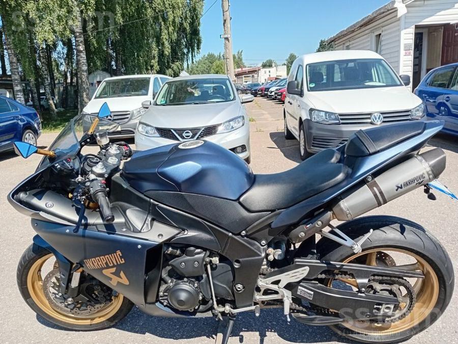 Yamaha YZF-R1 2012 in Riga, with an engine capacity of 1.00 L and mileage of 0 thousand km for 9970 €, photo 3 on AUTOMOTO.COM.LV