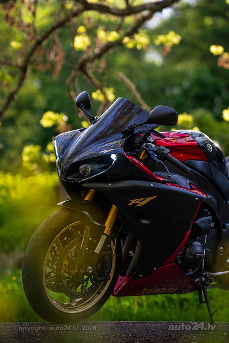 Yamaha YZF-R1 2012 Tallina, ar dzinēja tilpumu 1.00 L un nobraukumu 24 tūkst. km par 7900 €, foto 3 vietnē AUTOMOTO.COM.LV