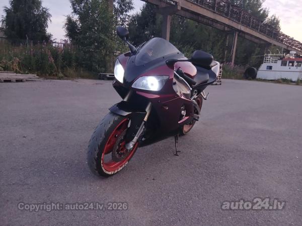 Violet Yamaha YZF-R1 1998 in Tallinn, with an engine capacity of 1.00 L and mileage of 66 thousand km for 2500 €, photo 2 on AUTOMOTO.COM.LV