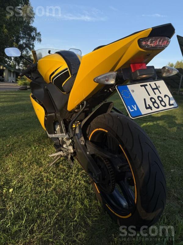 Yamaha YZF R125 2008 Jelgava, ar dzinēja tilpumu 0.13 L un nobraukumu 0 tūkst. km par 2500 €, foto 6 vietnē AUTOMOTO.COM.LV